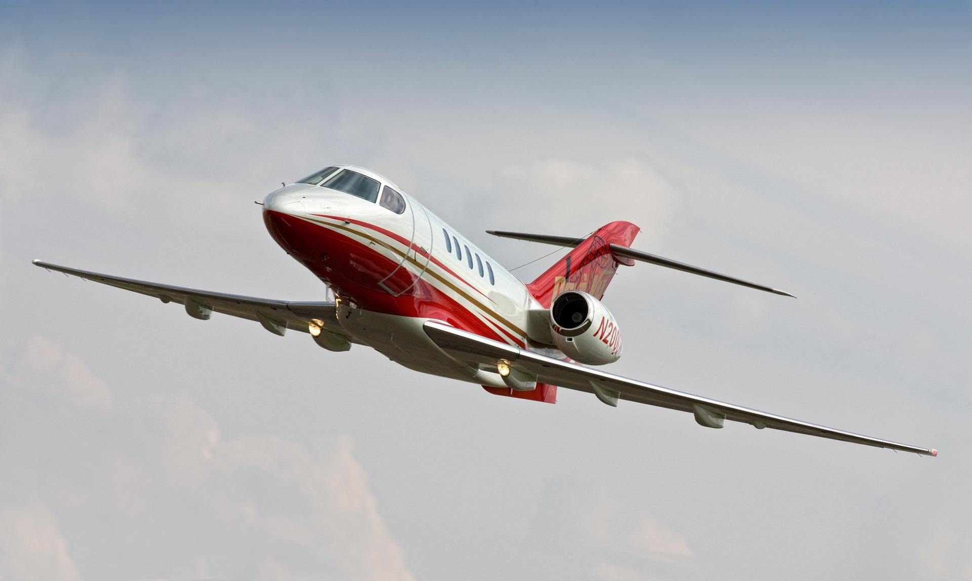 SyberJet SJ30i and SJ30x to Take On Light Jet Market - Flight Plan