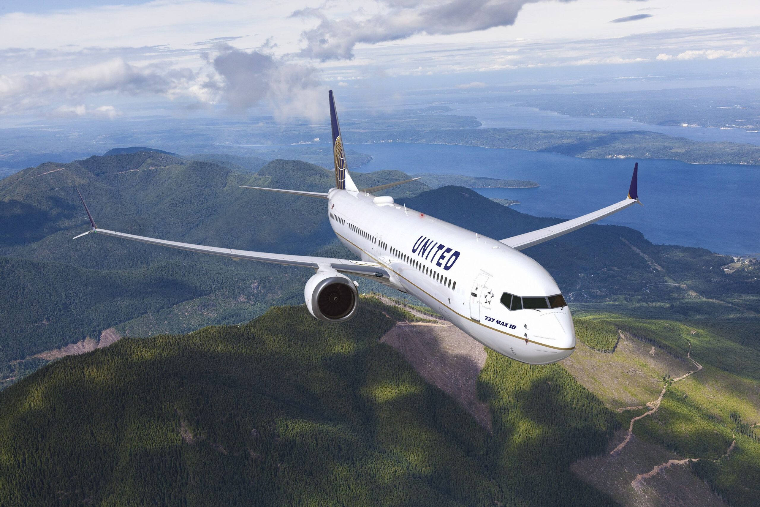 Fed Up With Delays, United Airlines is Revising 737 MAX 10 Plans ...