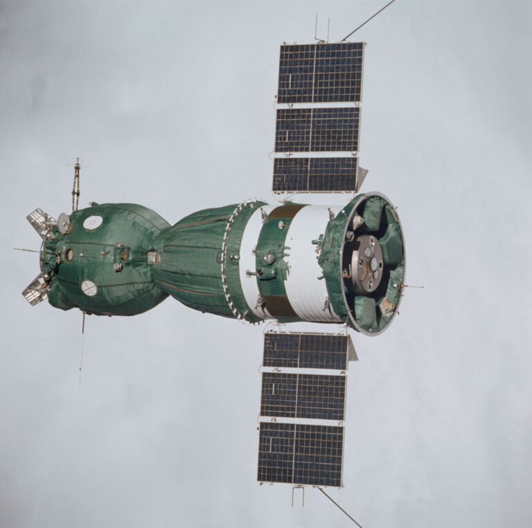 From Tragedy to Triumph, the Story of the Soviet Soyuz Capsule - GovExec Space Project