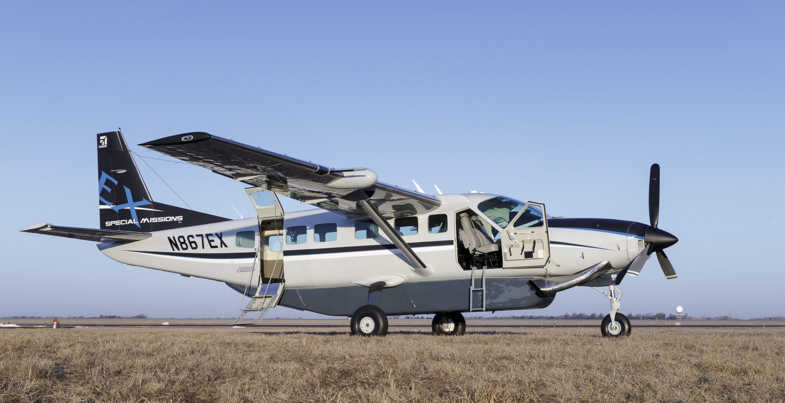 Cessna Caravan Marks 40 Years of Global Utility and Versatility ...
